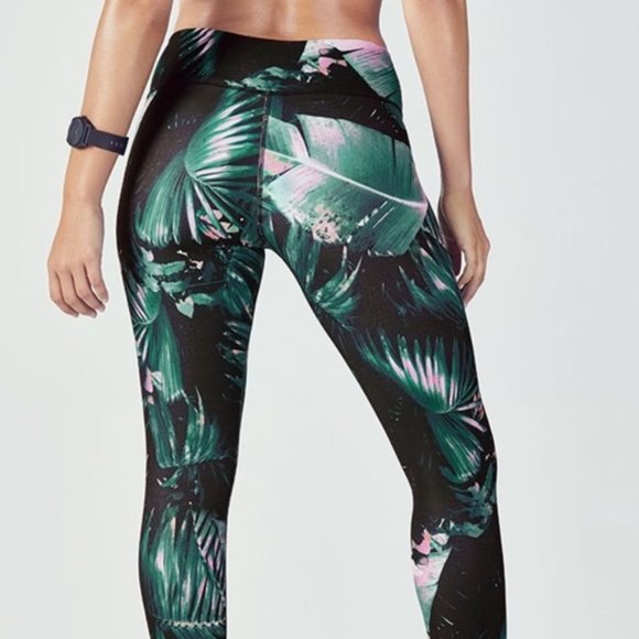 Fabletics | Pants & Jumpsuits | Fabletics Salar Capri In Havana Nwt ...